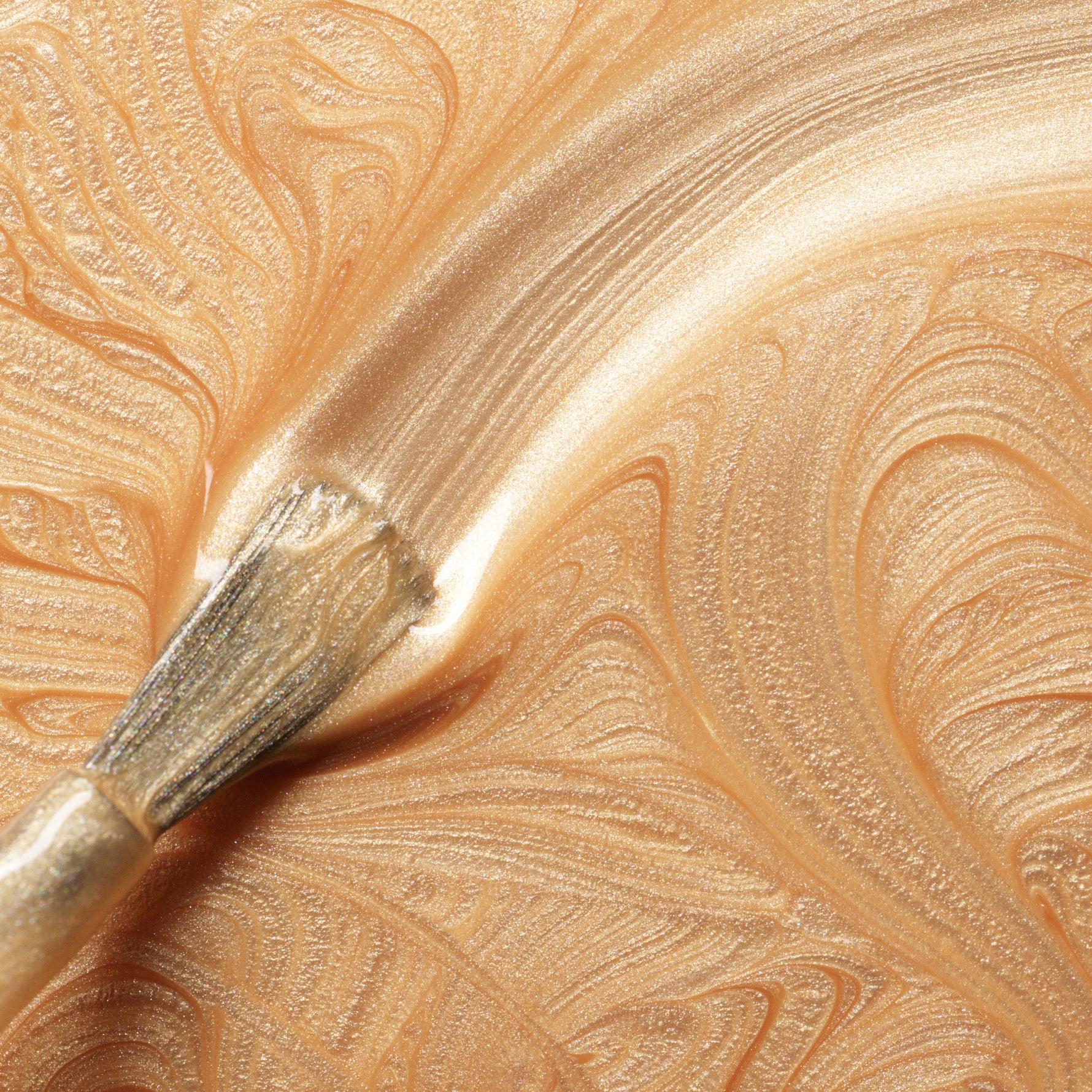 Golden nail polish Gold Sand - Range Green | Manucurist